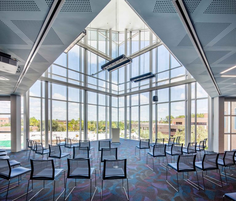 University of Central Florida John C. Hitt Library Expansion and ...