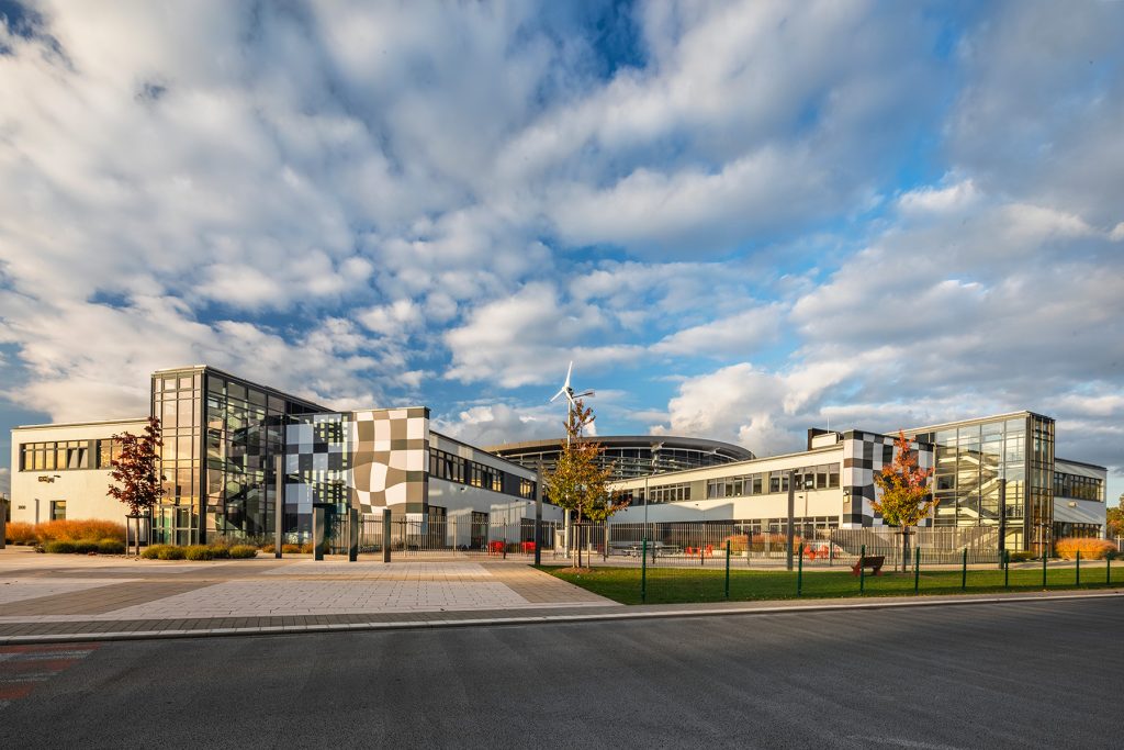 US Army Corps of Engineers Kaiserslautern High School Replacement | TLC ...