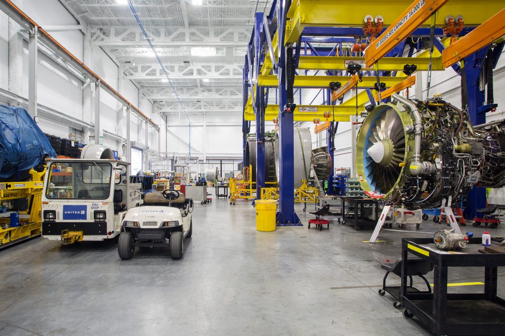United Airlines Technical Operations Center (TOC) - East Aircraft ...