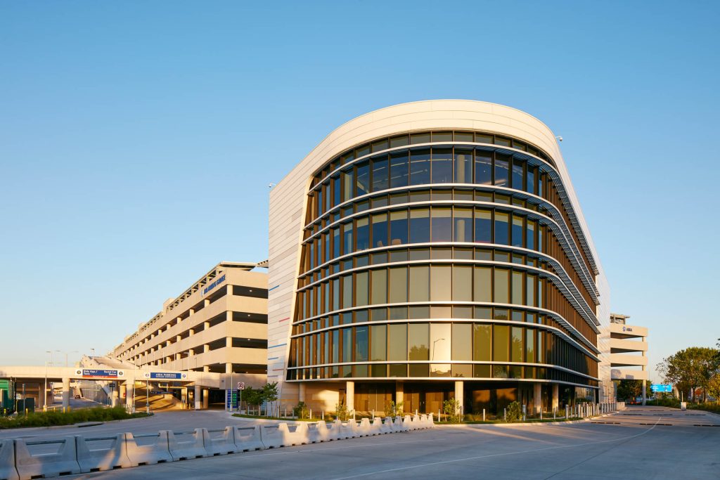 Austin-Bergstrom International Airport (AUS) Parking Garage and ...